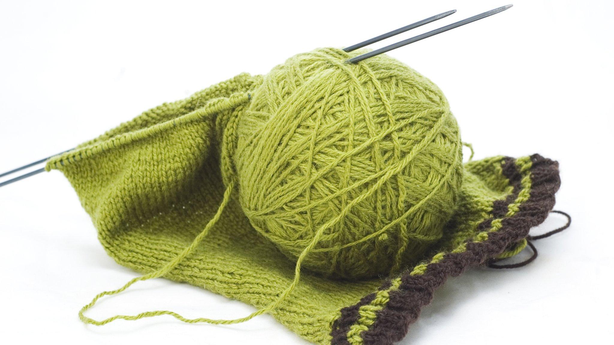 All rows lead to Inverness knitting festival - BBC News