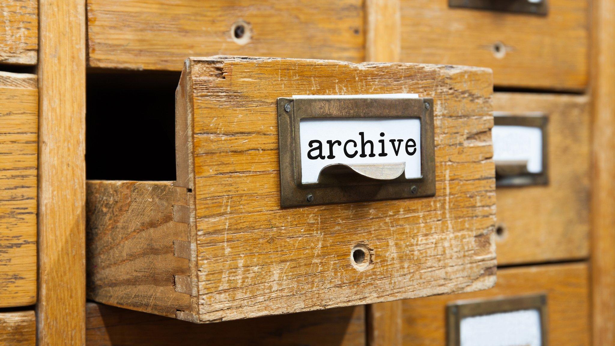 Toronto 'guerrilla' archivists to help preserve US climate data - BBC News