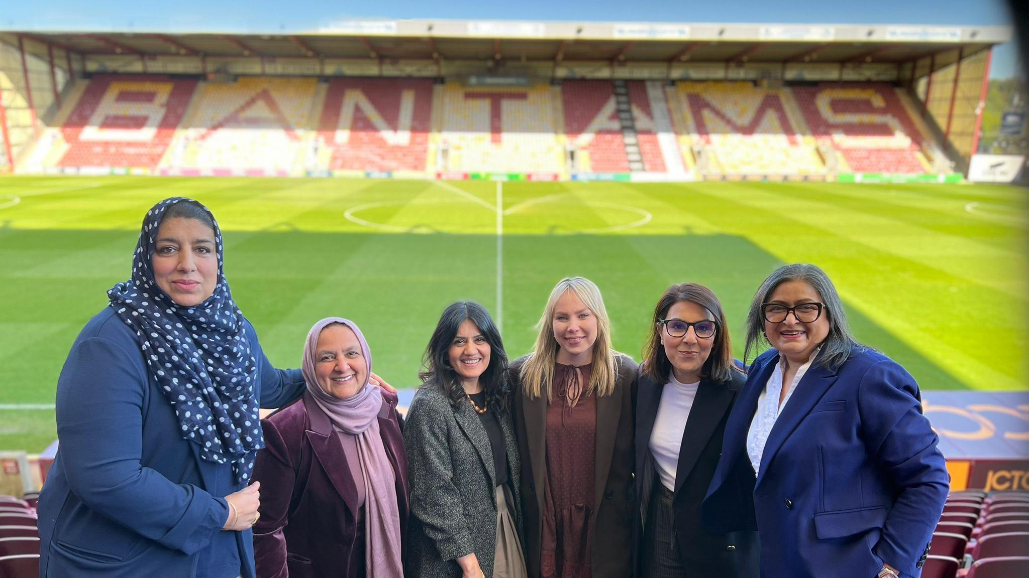 Bradford City FC reaches out to women and diverse communities - BBC News