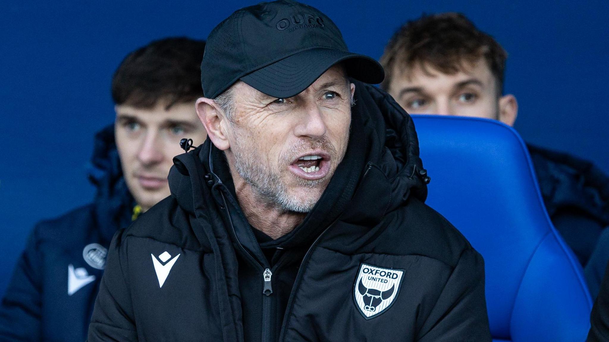 Gary Rowett: Oxford United sack head coach - BBC Sport