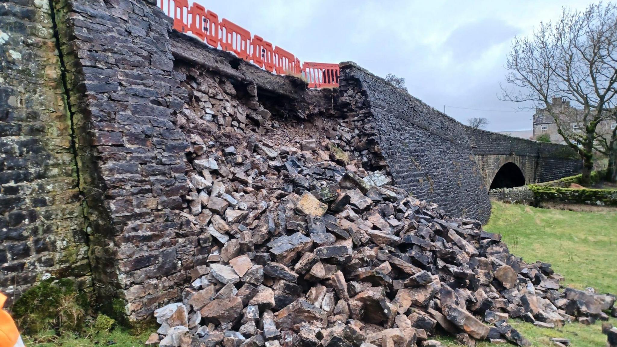 Yorkshire Dales bridge reopens after storm collapse - BBC News