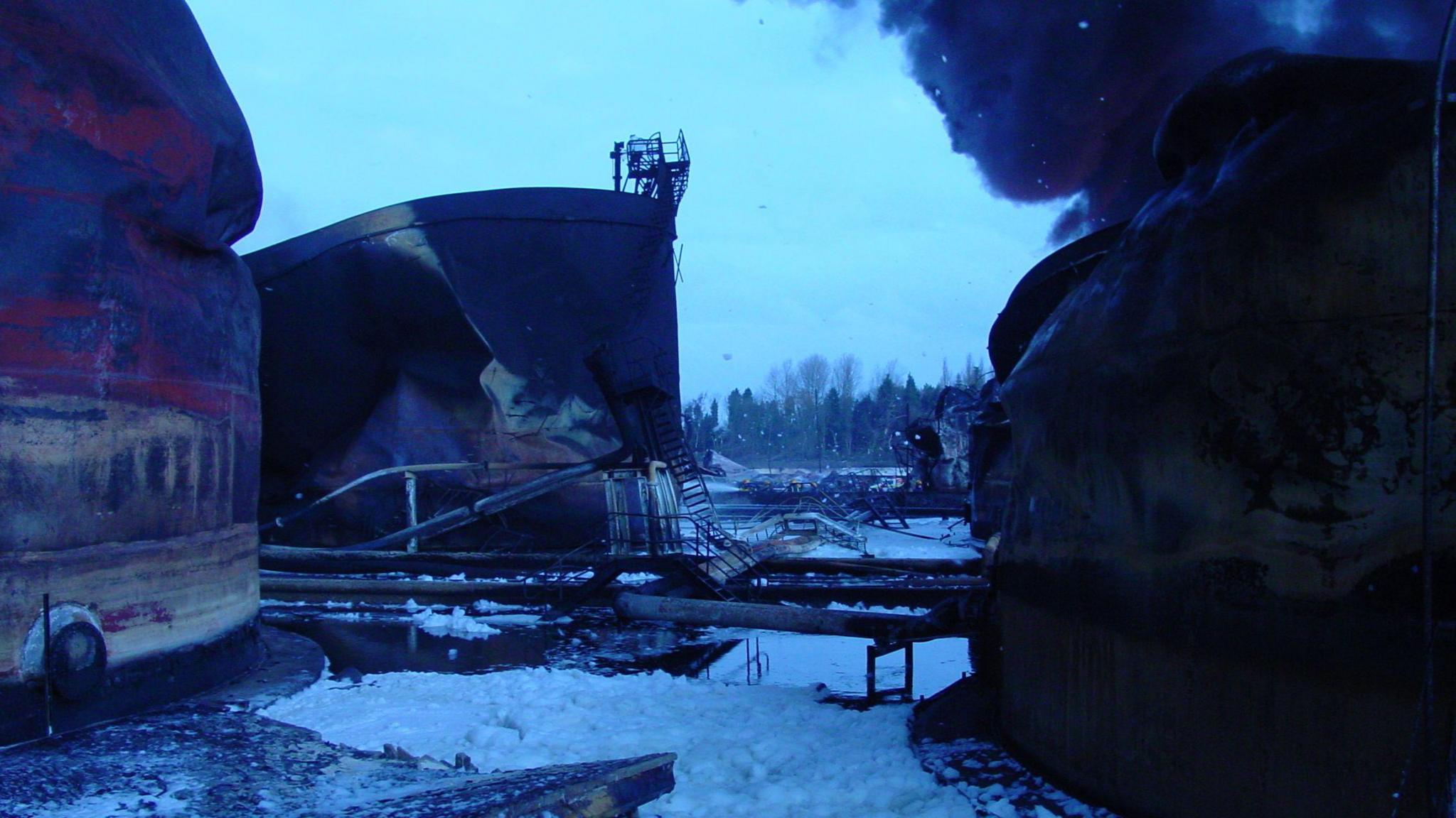 Photos from inside Buncefield explosion captured by firefighter - BBC News