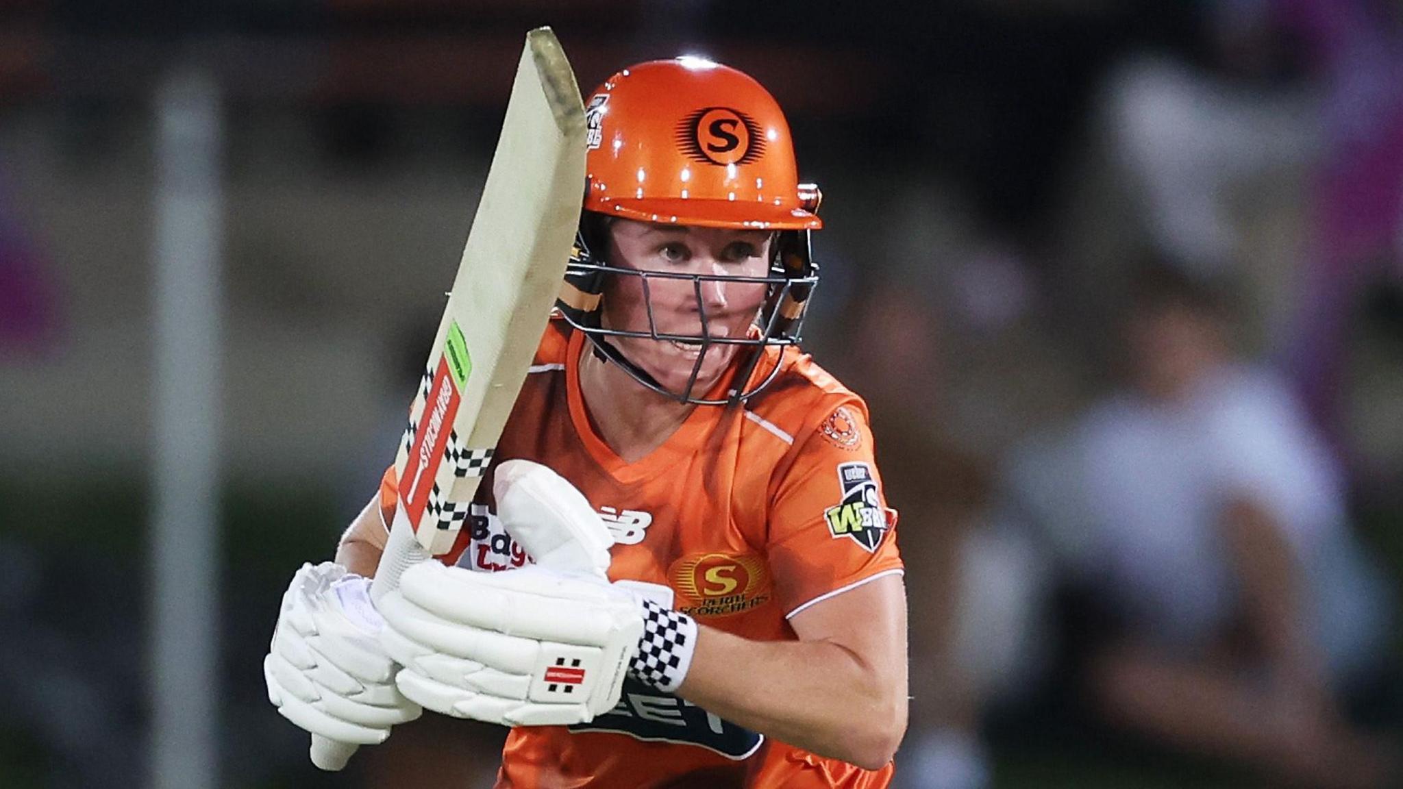 Women's Big Bash League: Beth Mooney leads Perth Scorchers to final ...