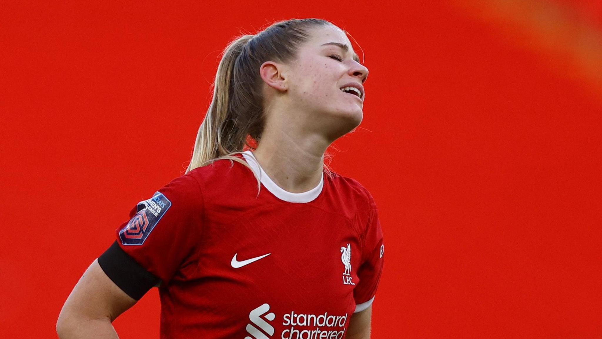 Stalker left Liverpool star Marie Hobinger 'scared and anxious' - BBC News