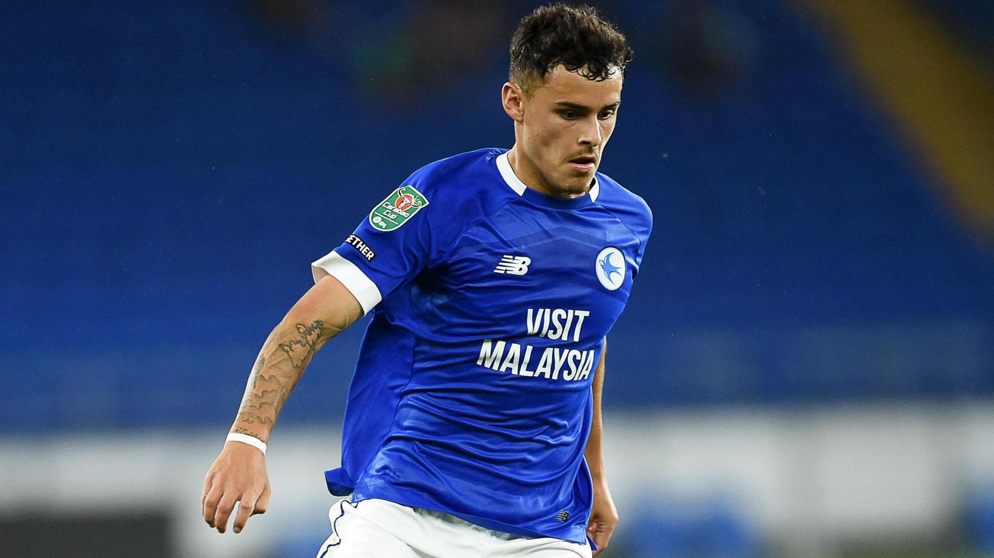 Cardiff City: Erol Bulut staying patient over Alex Robertson - BBC Sport