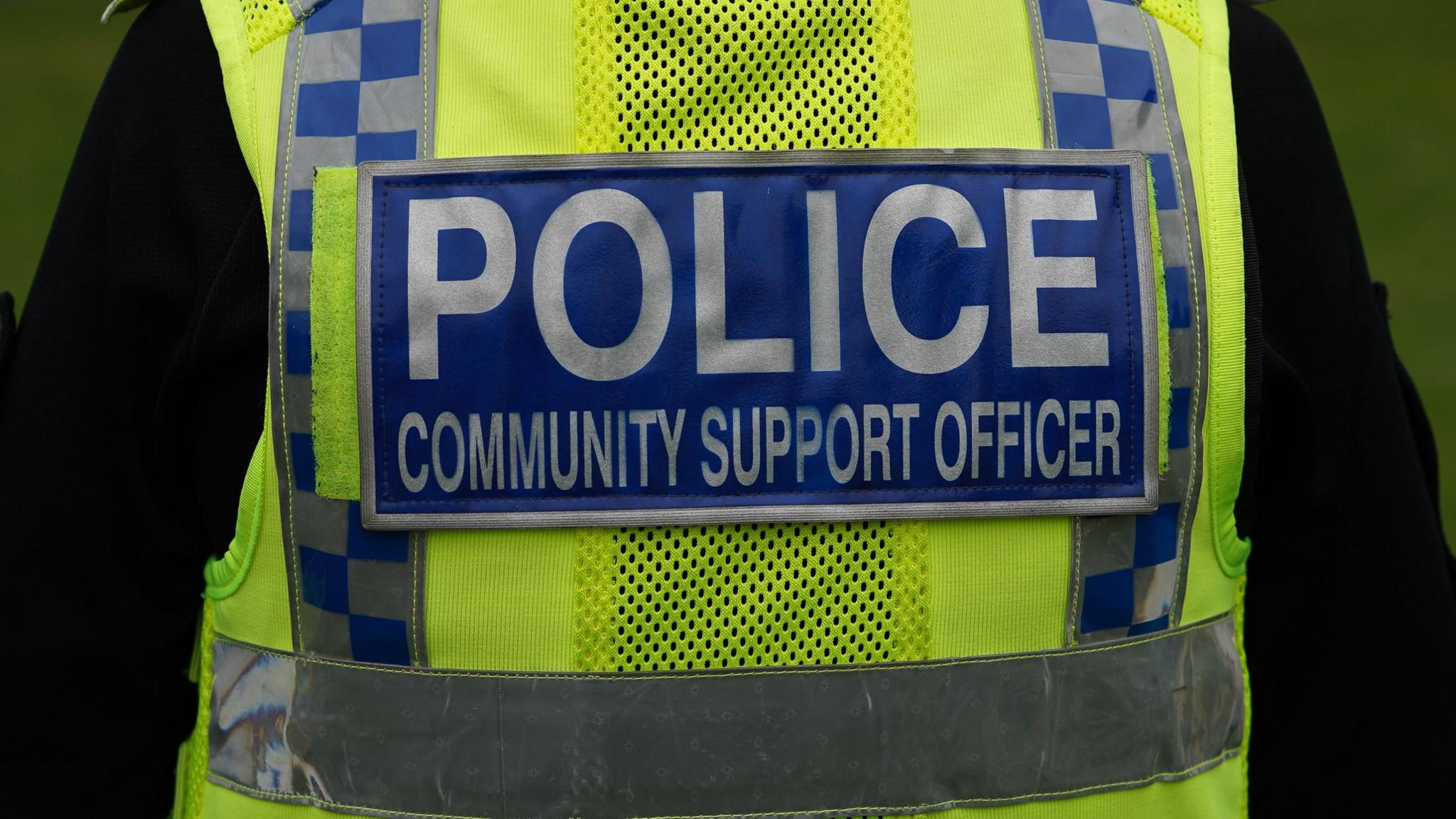 Cheshire: Ten PSCO roles to be saved but 50 jobs could go - BBC News