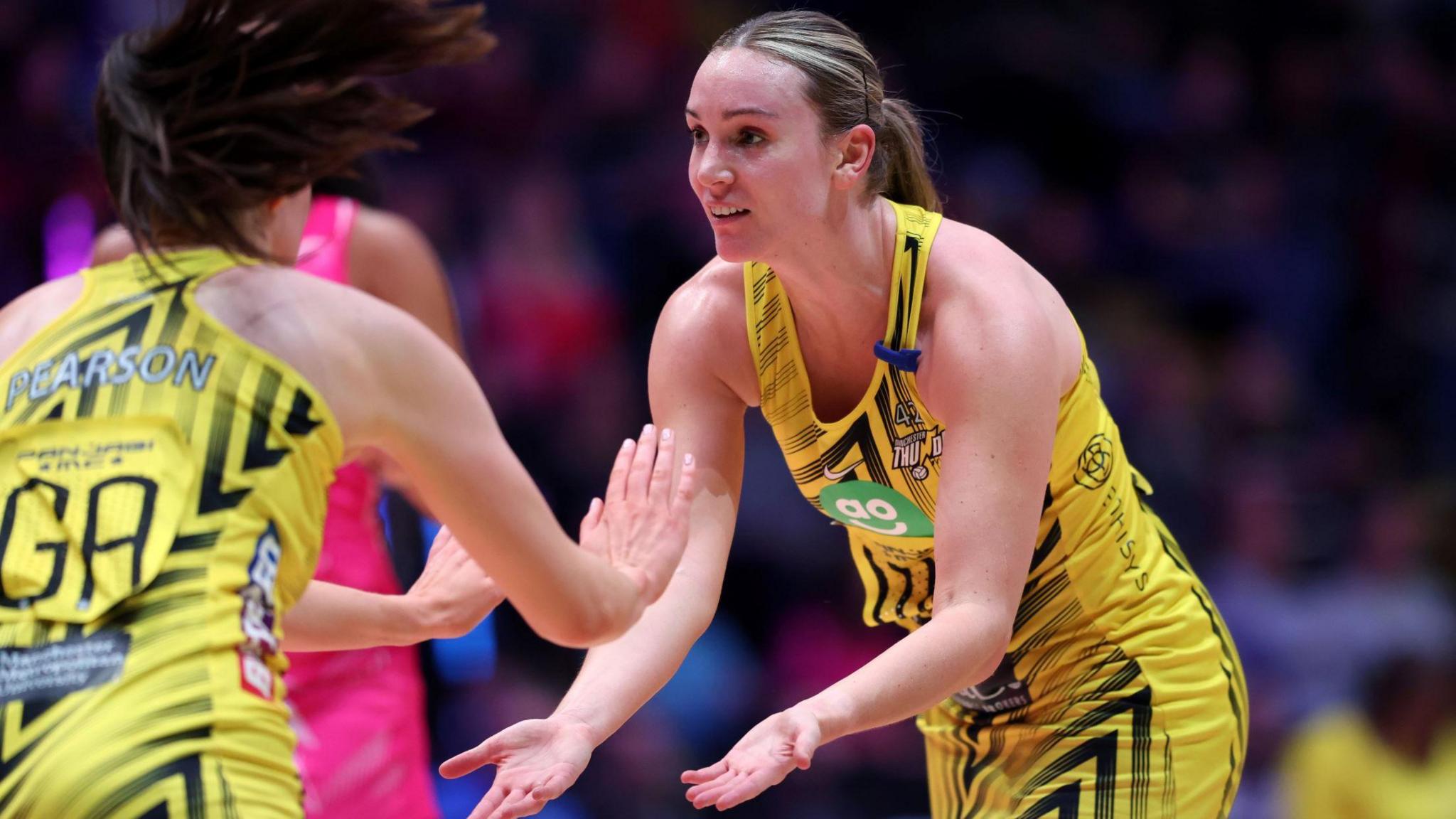 Netball Super League: Wins for Manchester Thunder and Loughborough ...