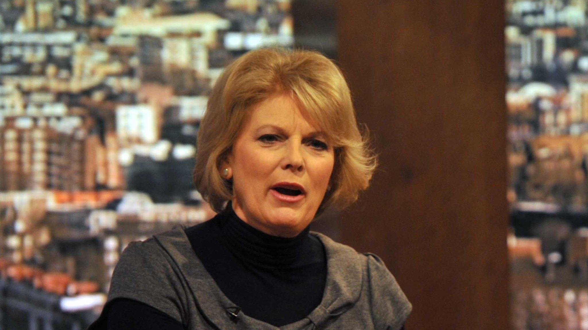 Anna Soubry on impersonations, bottoms and immigration - BBC News