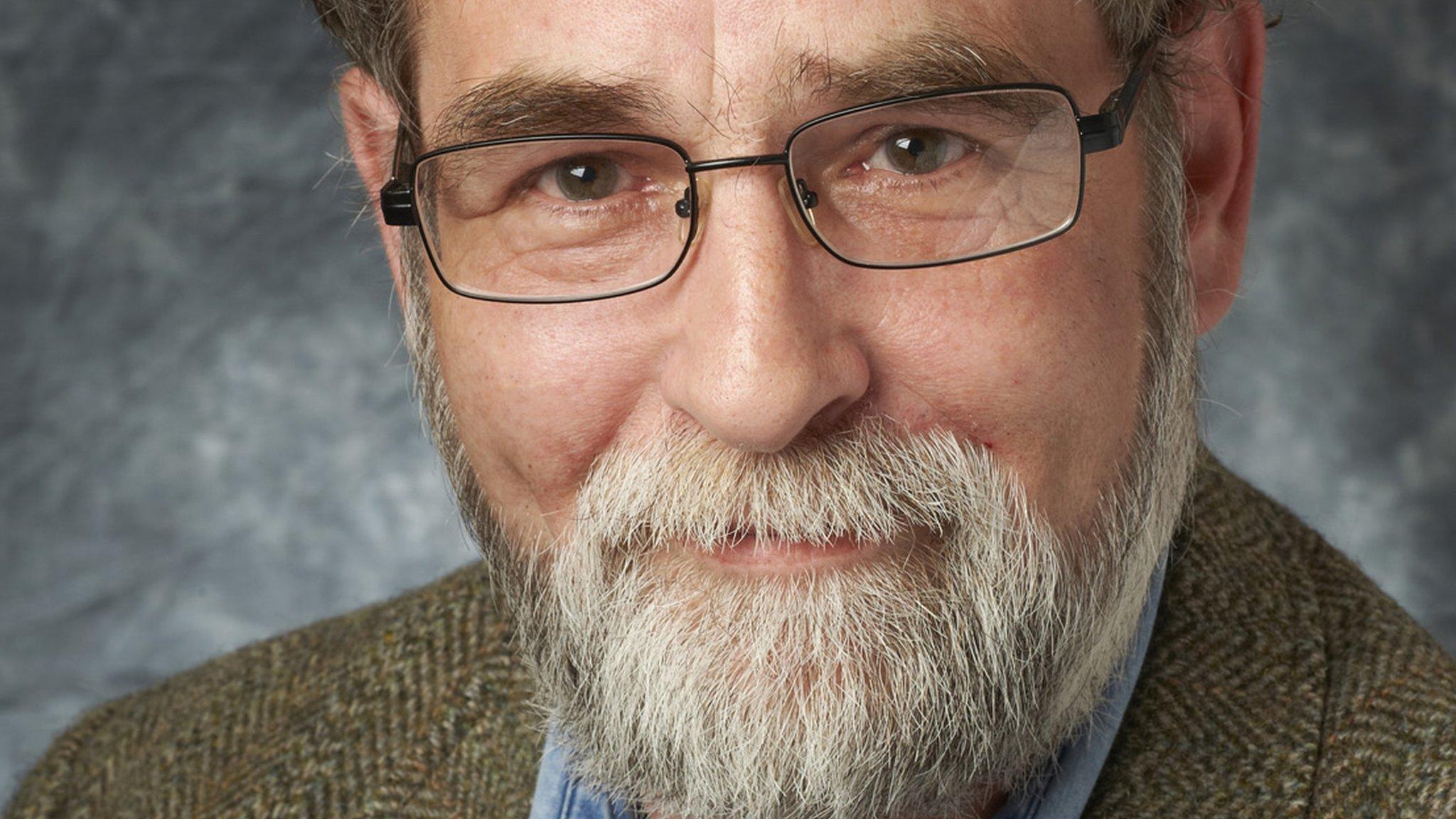 Highland councillor cleared on 'stifling democracy' claim - BBC News