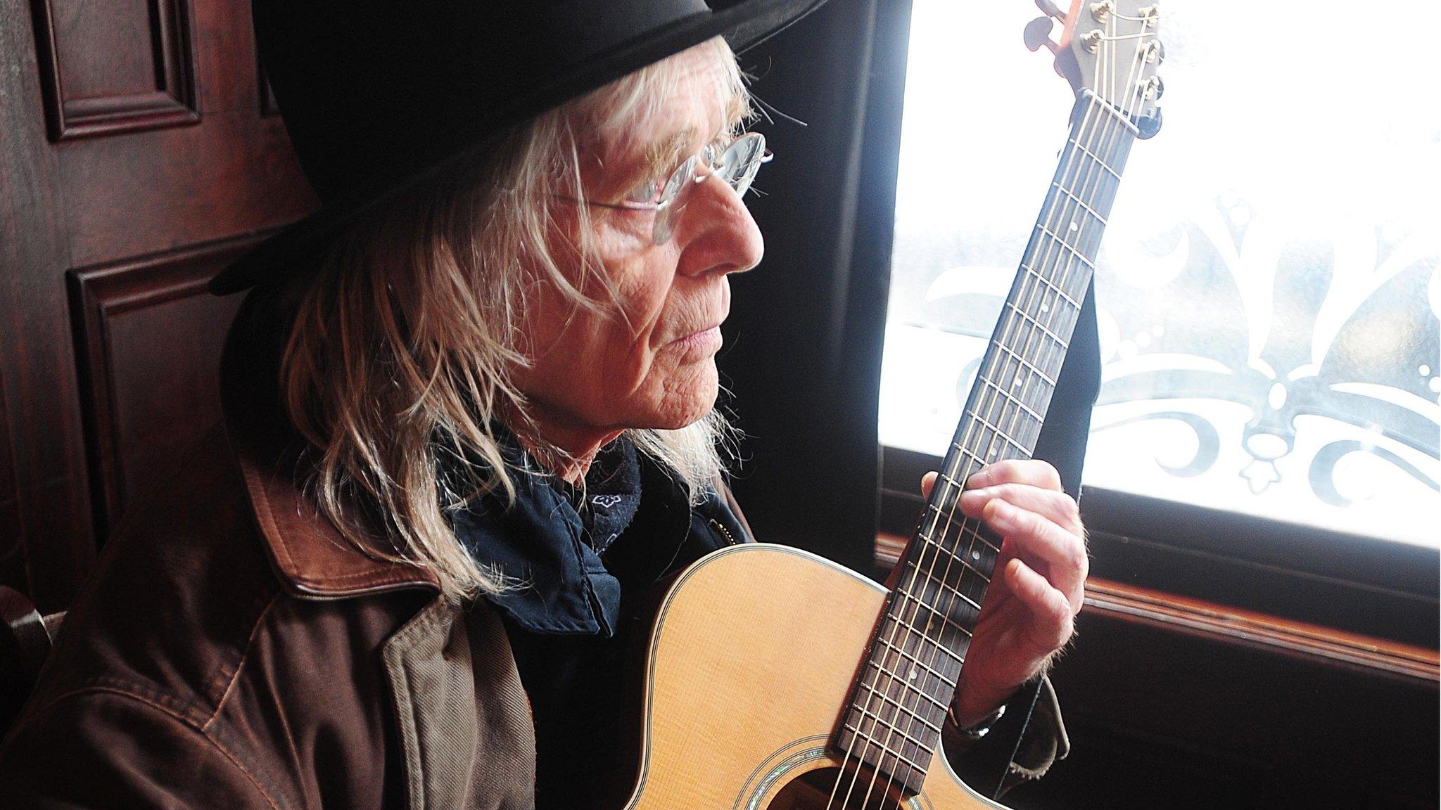 Henry McCullough: Legendary rock guitarist dies - BBC News