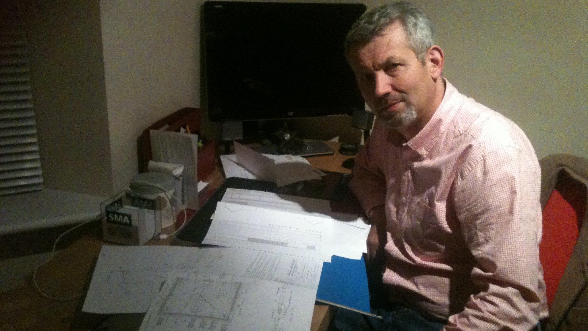 Devon's Teignbridge Council backs self builders - BBC News