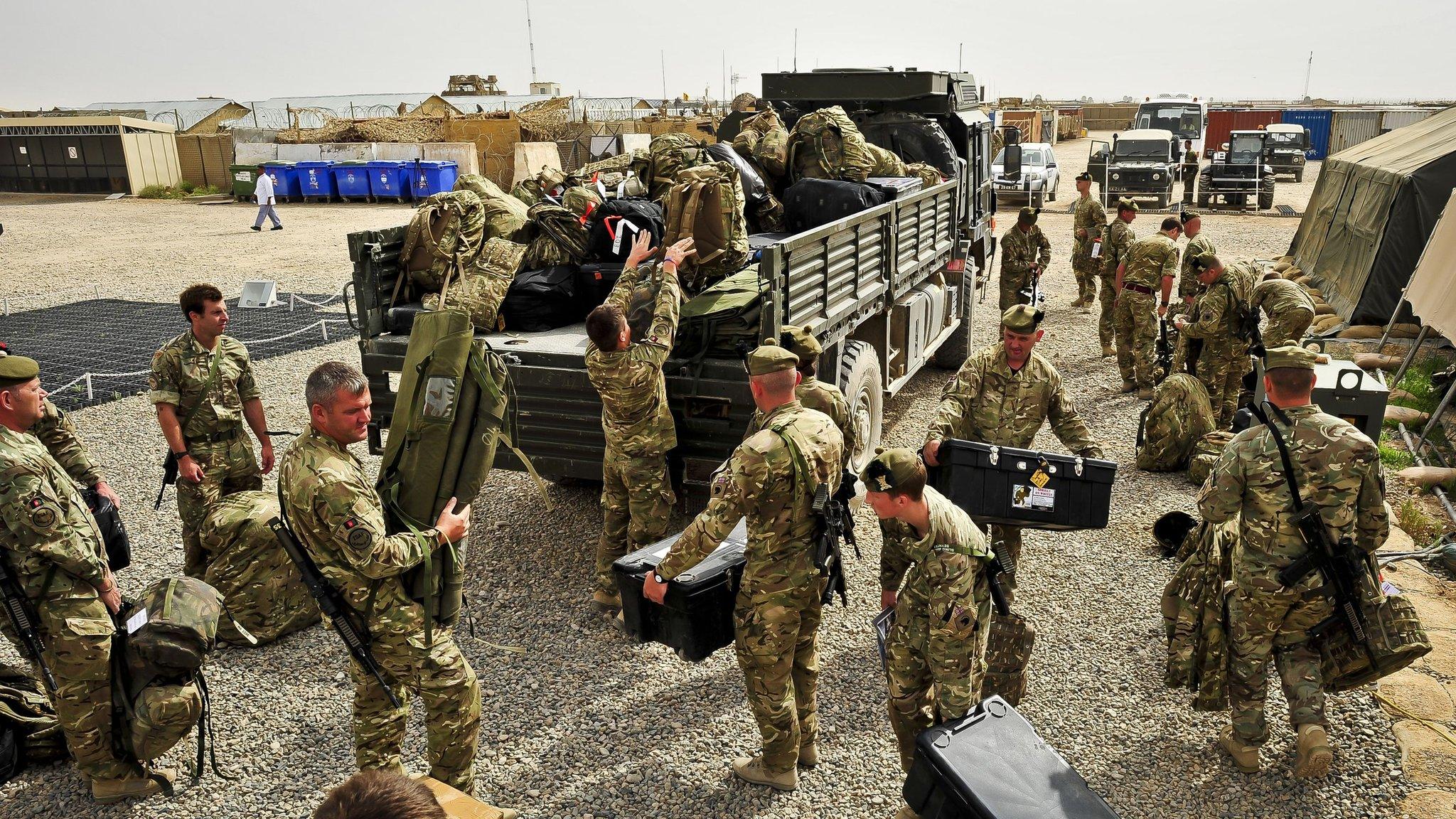 Dumfries gets new date for homecoming soldier parade - BBC News