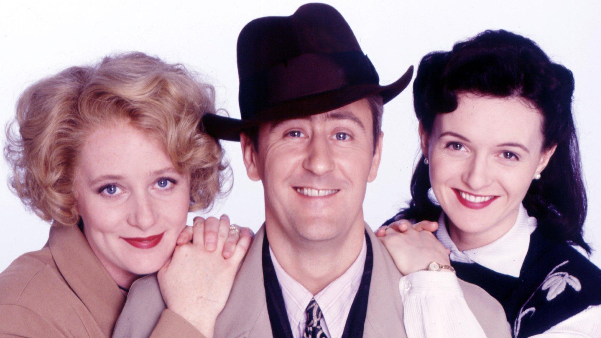 Goodnight Sweetheart to return for one-off special - BBC News