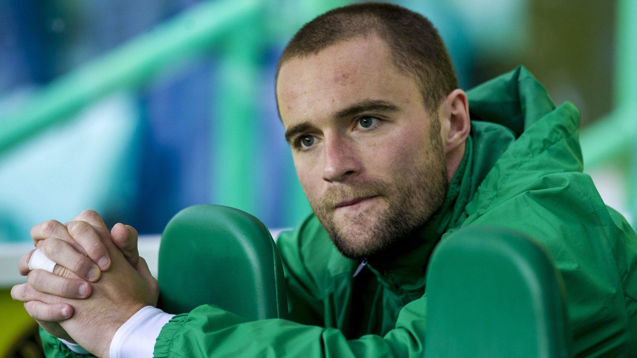 New Hibernian deal for defender Jordon Forster - BBC Sport