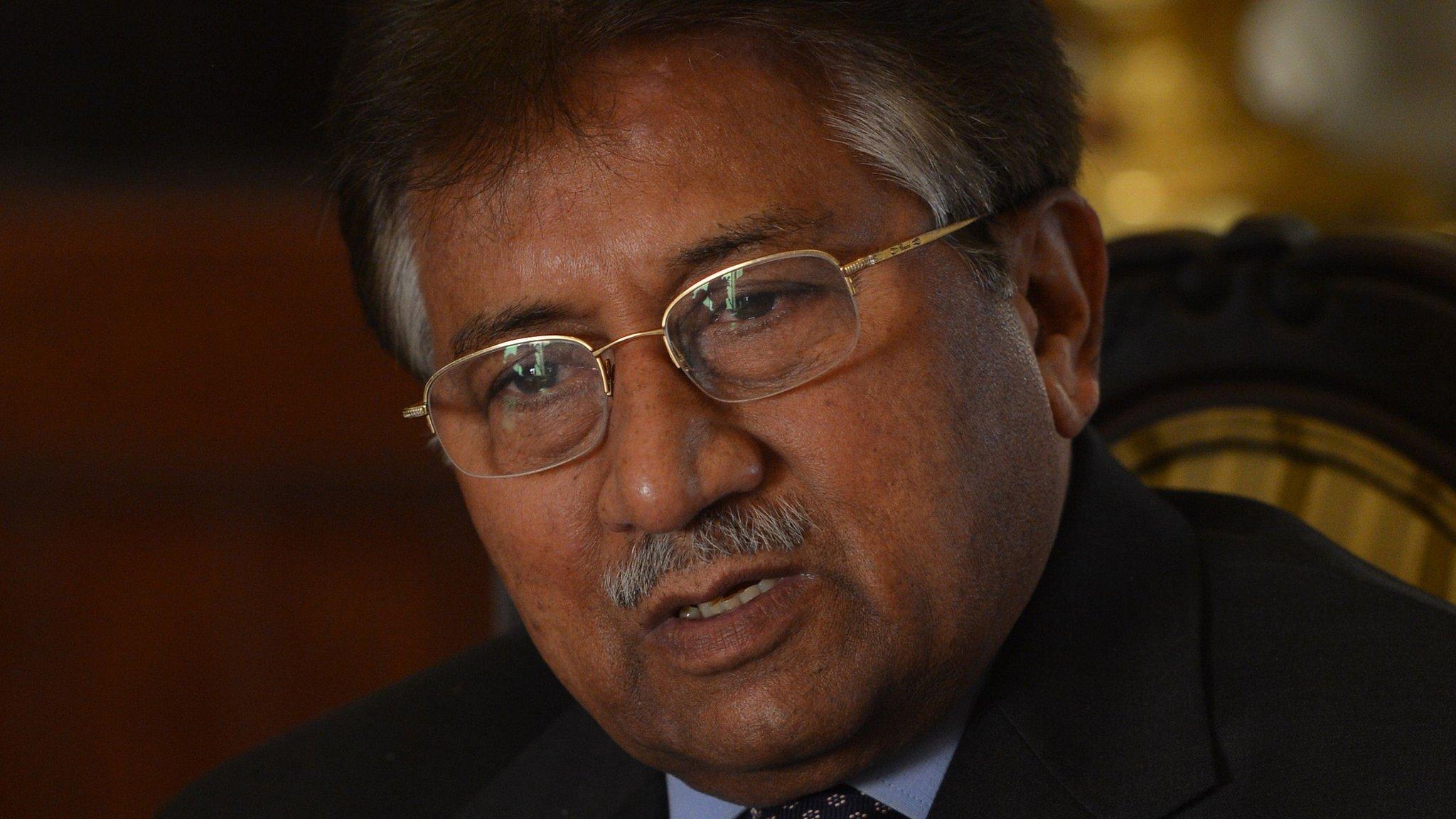 Pakistan's Pervez Musharraf in court for treason trial - BBC News