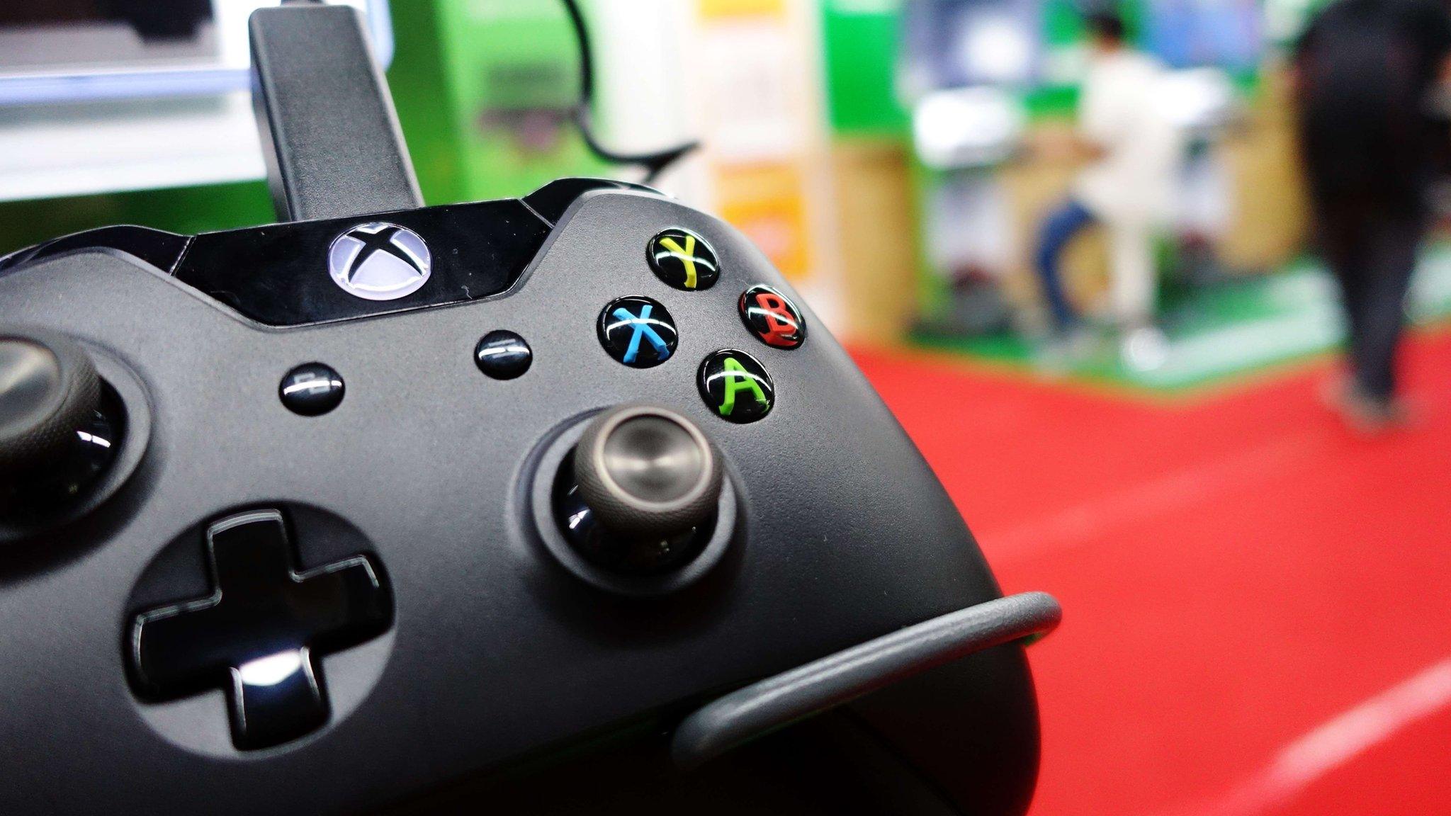 Counterfeit Xbox One makers charged in US and Australia - BBC News