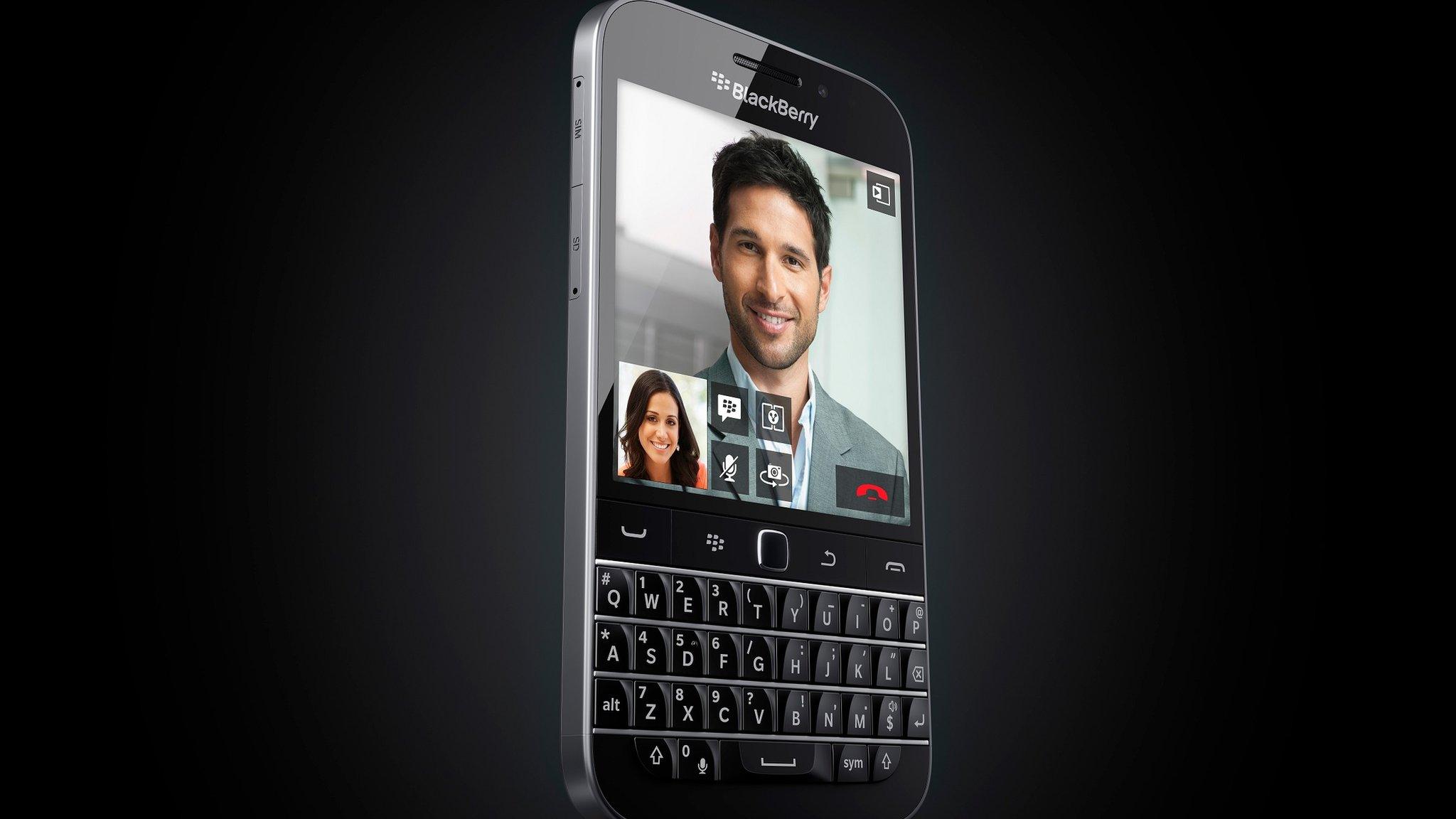 Make coders develop Blackberry apps, says firm's boss - BBC News