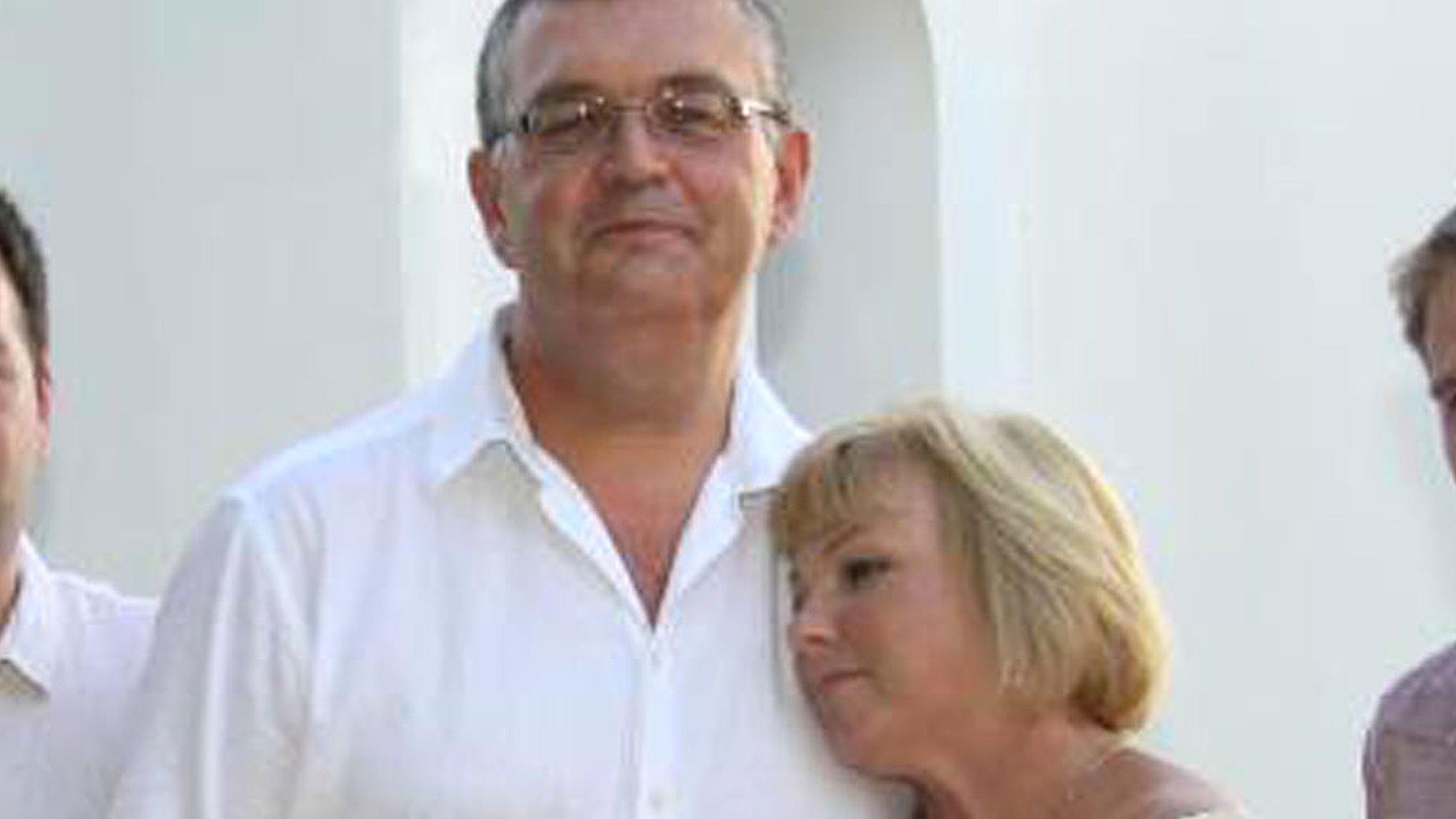 M1 crash death driver Ian Walters guilty of murdering wife - BBC News