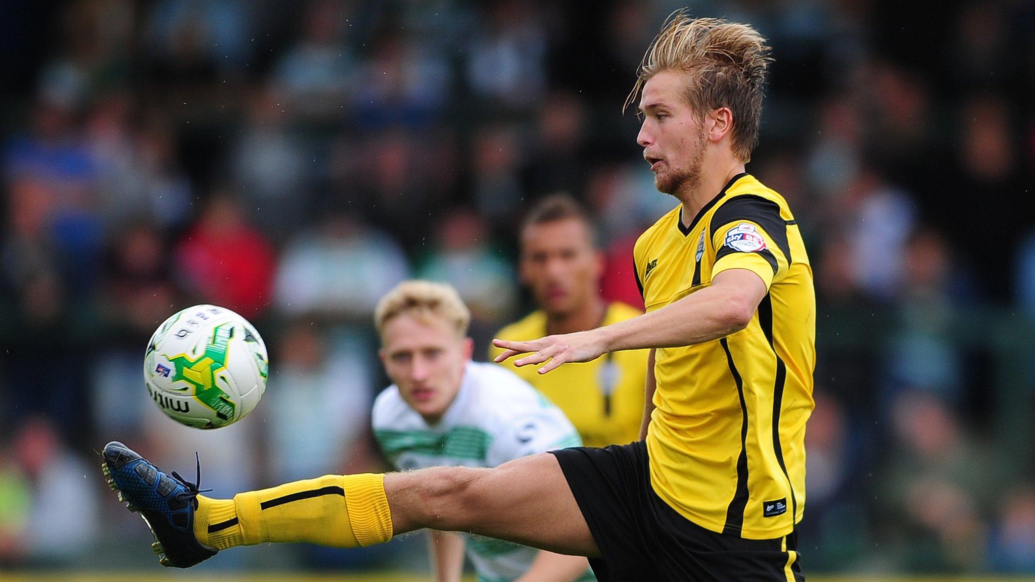 Cambridge United: Luke Berry's return after 'chance call' - BBC Sport