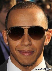 Lewis Hamilton Reebok ad banned for oxygen boost claim - BBC News