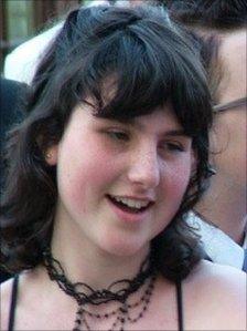 Tribute to A38 Devon crash victim Jennifer Cattel - BBC News