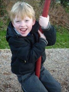 Finlay Connor trust set up in memory of bus death boy - BBC News