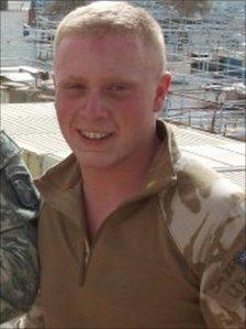 Tributes to Wrexham airman James Smart in Italy crash - BBC News