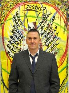 Royal Welsh soldier Barry John's art inspired by war - BBC News