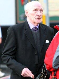 OAP Matthew Fagan sexually abused young girls - BBC News