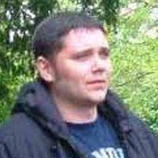 Public questioned over murder of Alan Kopp in Hamilton - BBC News