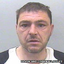 Exeter man George Cubbin jailed for burglary of D-Day veteran - BBC News