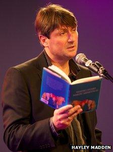 Poetry Parnassus: Global poets set for 'massive' gathering - BBC News