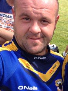 Thousands raised for balcony fall man Alan Clare from Warrington - BBC News