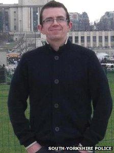 Sheffield murder victim Simon Holdsworth was due to marry - BBC News