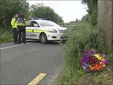 Eight people are killed in Donegal car crash - BBC News