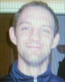 Men admit to killing chef Krzysztof Rusek for £12 - BBC News