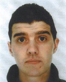 Missing hillwalker Paul Henry found dead on Arran - BBC News