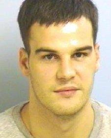 Warning over 'highly dangerous' prisoner Richard Todd - BBC News