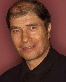 Composer Michael Berkeley to become Lord - BBC News