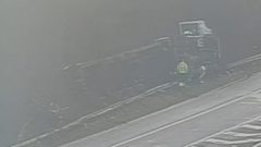 M1 delays as lemonade lorry overturns near J35 at Thorpe Hesley - BBC News