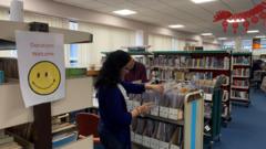 More London libraries face closure as budgets squeezed - BBC News