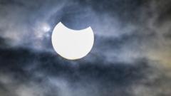 Snow Moon 2025: How and when to see the February full Moon - BBC Weather