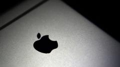 'Sweating bullets' - The inside story of the first iPhone - BBC News