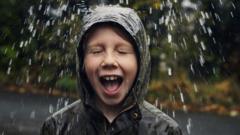 Petrichor: Why does it smell after it rains? - BBC Newsround