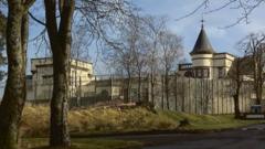 Dungavel immigration detention centre to close - BBC News