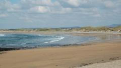 Green light for Trump's Irish wall at Doonbeg - BBC News