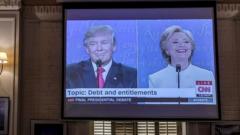 US election 2016: What happens if Trump refuses to accept defeat? - BBC ...