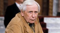 Are You Being Served? actor Arthur English honoured with blue plaque ...