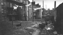 'Father of modern Scots photography' Joseph McKenzie dies - BBC News