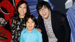 Roblox: Youtuber Ryan's World joins game - BBC Newsround